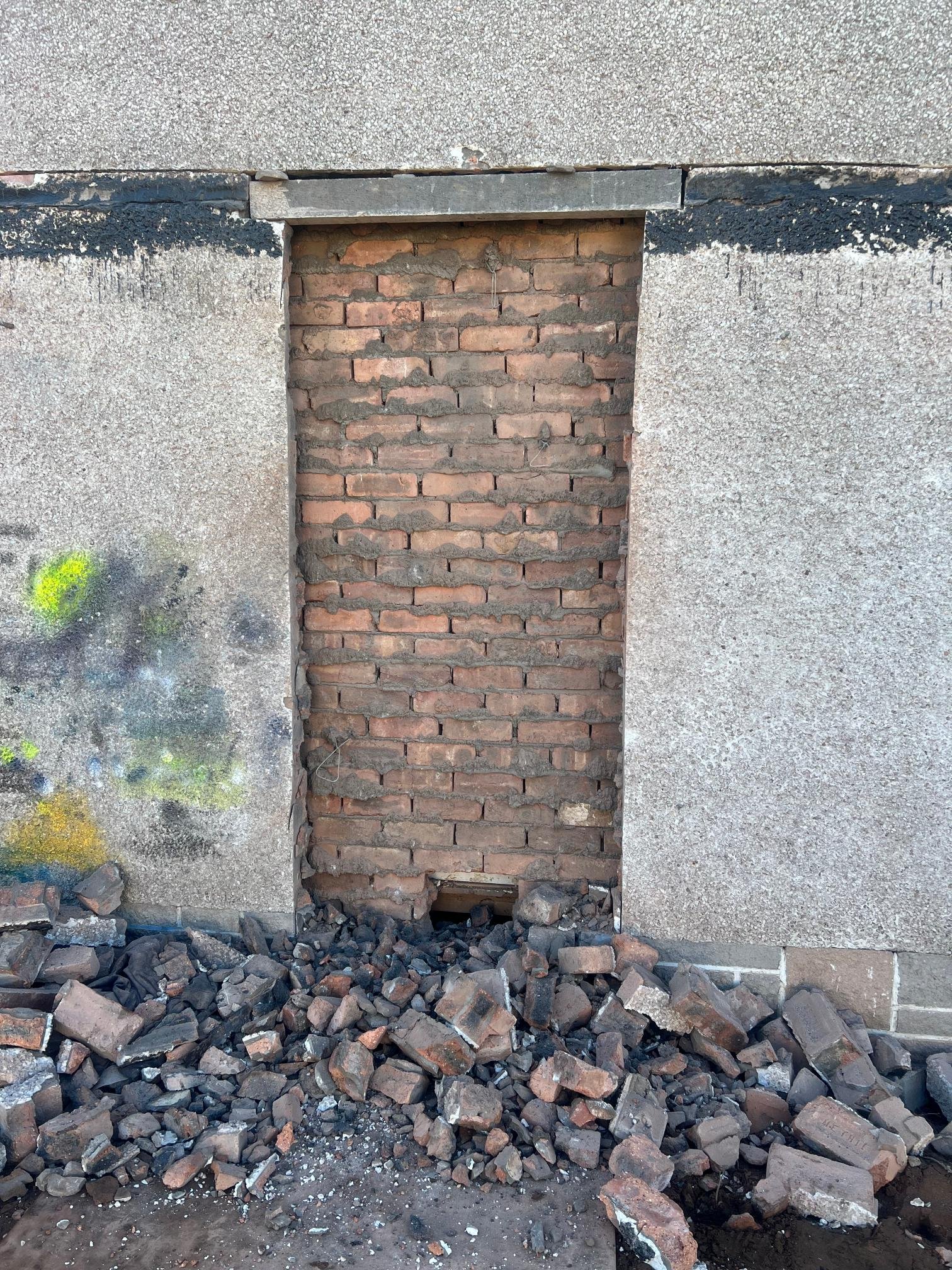 Mesh & Cutting Walls - Richard Watterson
